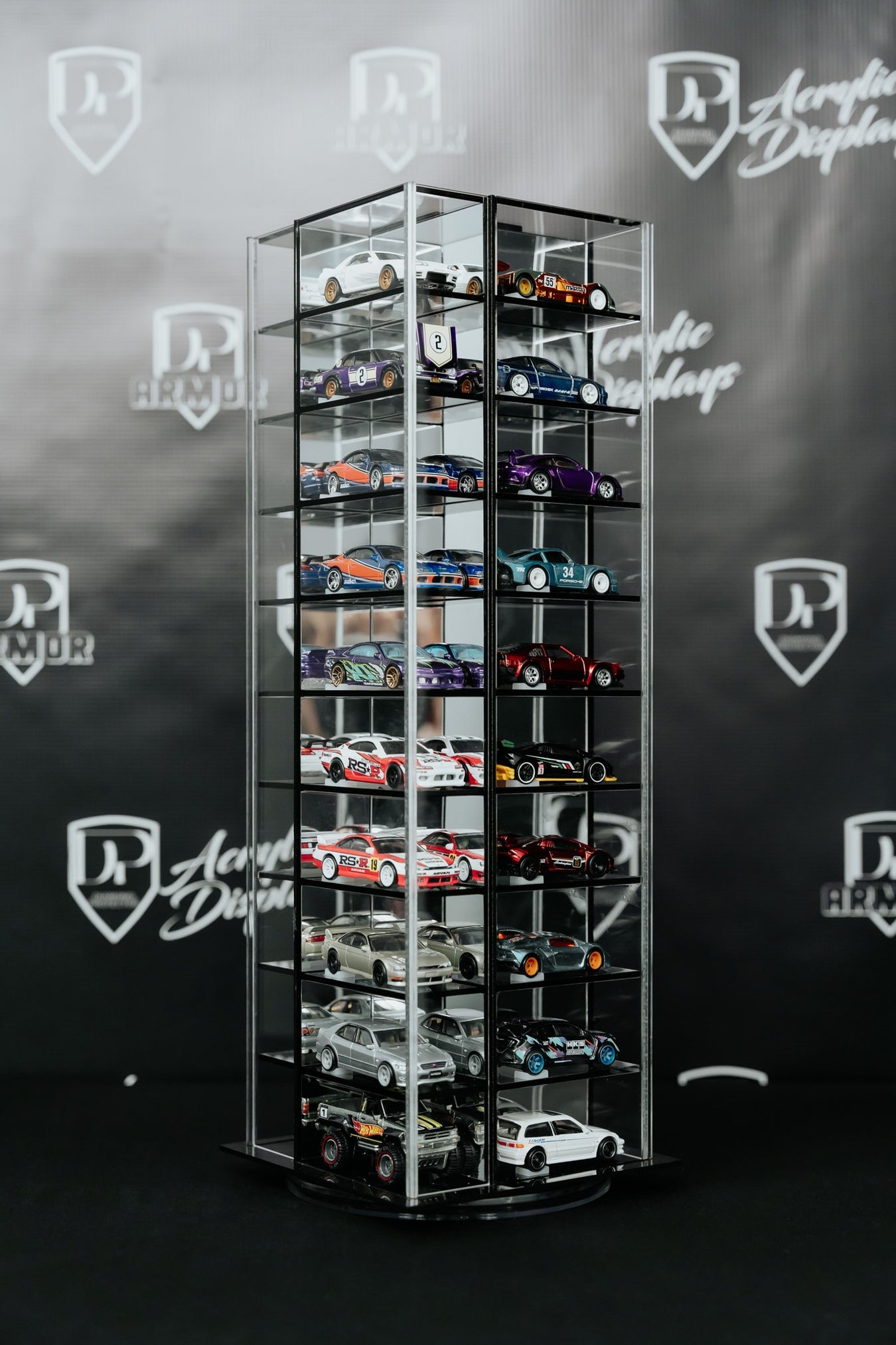 Spinning Displays – Diamond Protector
