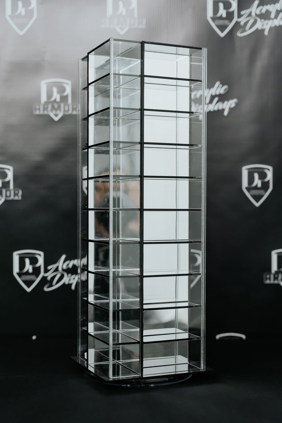 Spinning Displays – Diamond Protector